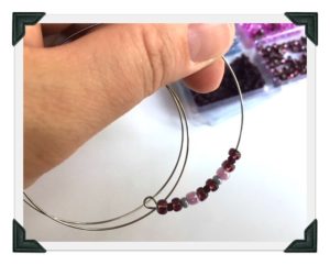 Make Memory Wire Bead Bracelets - My Bright Ideas